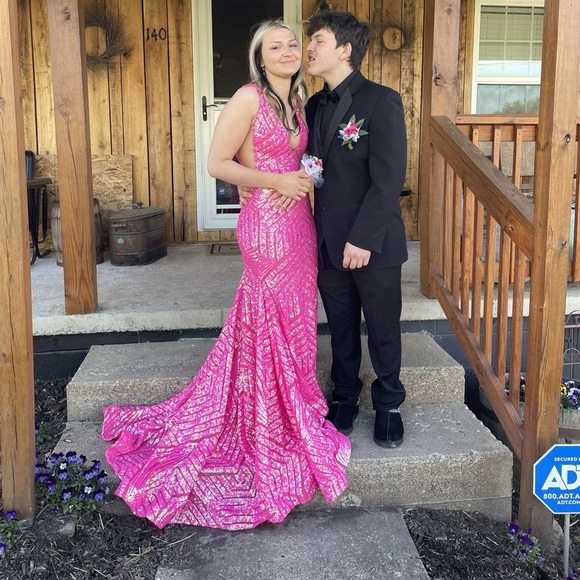 Jovani | Dresses | Jovani Pink Sequin Prom Dress Style 59762 Size 2 But ...